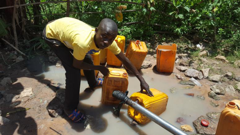 Eau et électricité, un droit de l’homme violé en RDC - Congo Durable