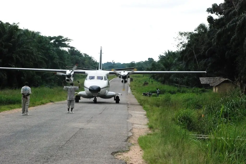 Nord-Kivu : Enfin l'aérodrome de Walikale bientôt réhabibilité - Congo ...